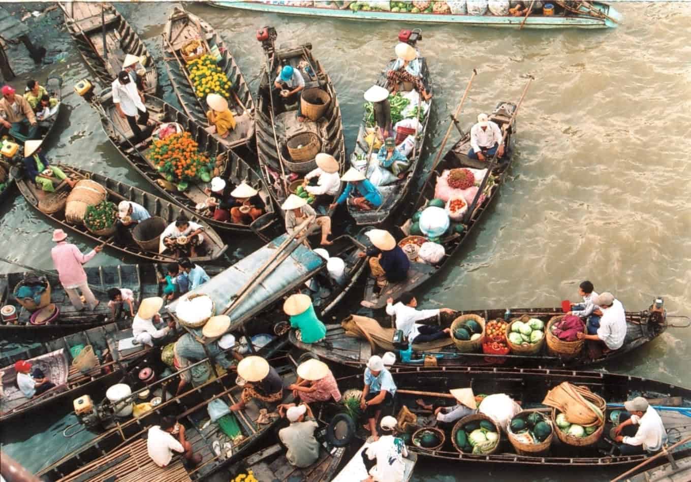 Top 5 Must-Visit Floating Markets in Vietnam｜