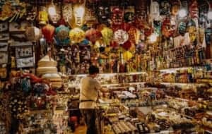 Vietnamese Conical Hat (Non La): History, Meaning, and Where to Buy｜